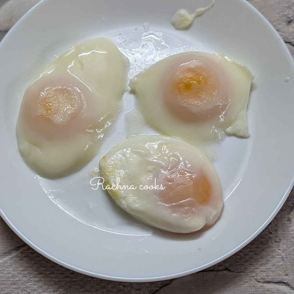Air fryer Poached Eggs - Rachna cooks