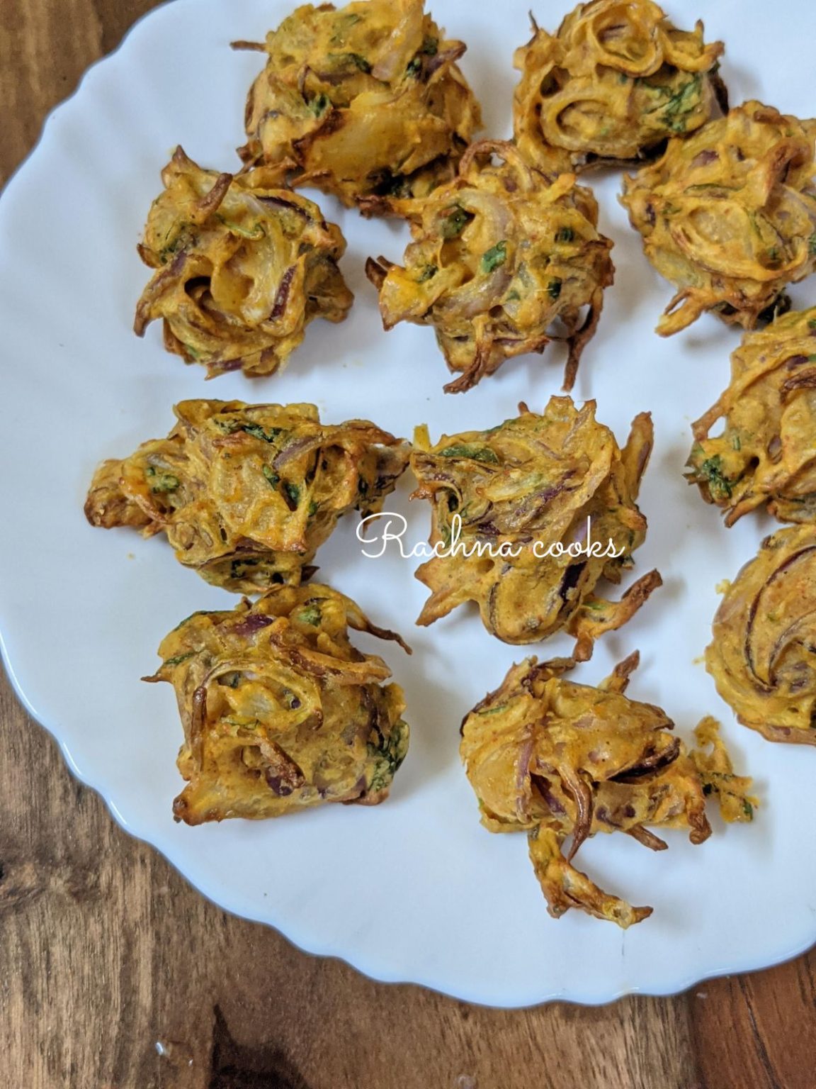 Onion Pakoda I Onion Bhaji - Rachna cooks