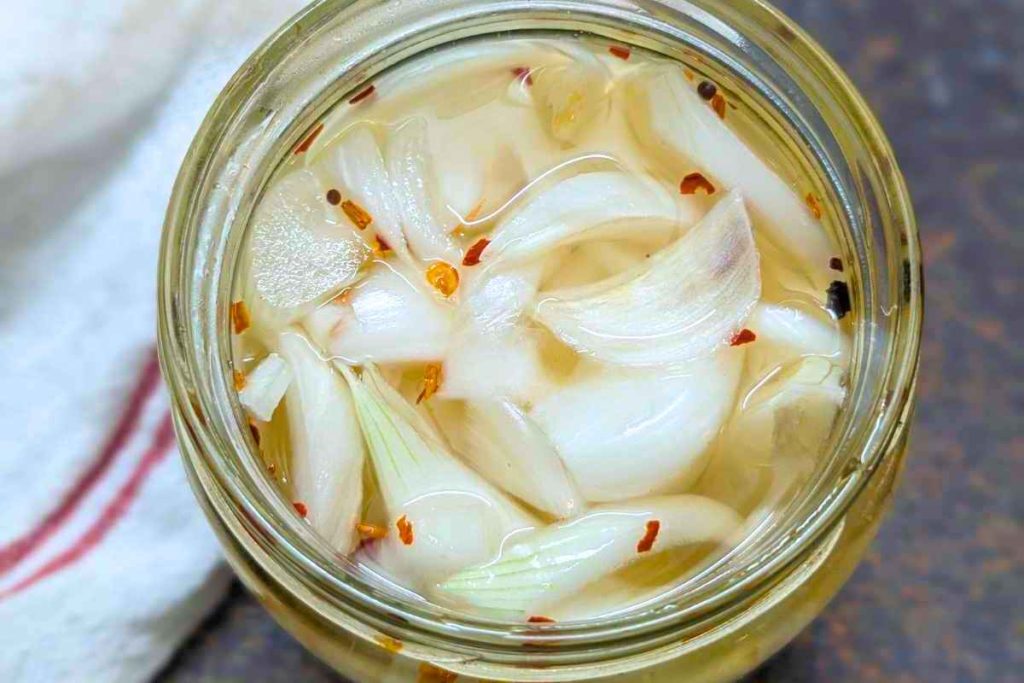 Quick Pickled White Onions - Rachna cooks