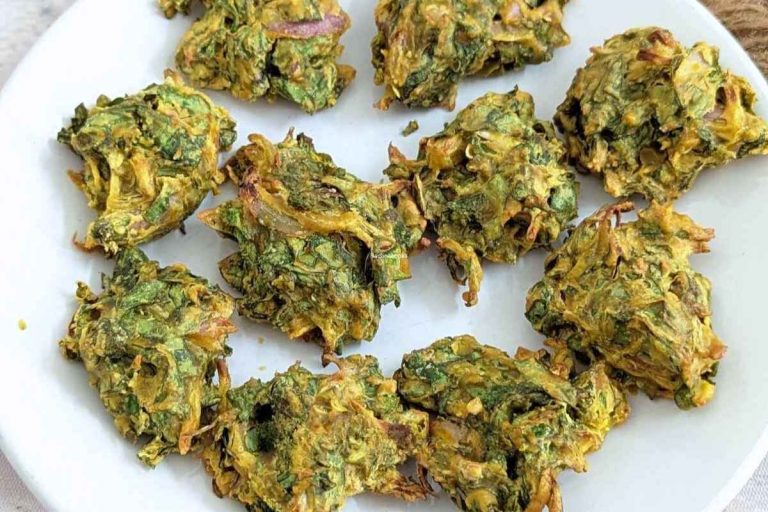 Spinach Pakora | Palak Pakora Recipe - Rachna cooks